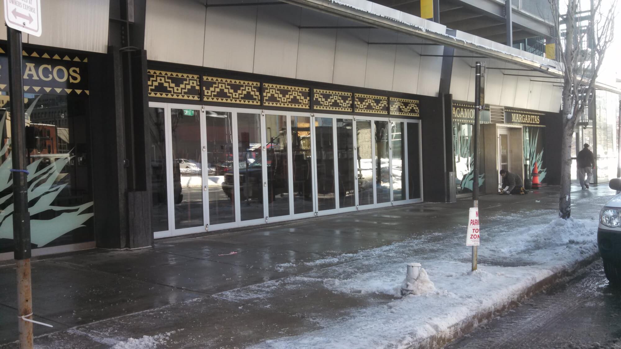 Aluminum Storefronts Systems