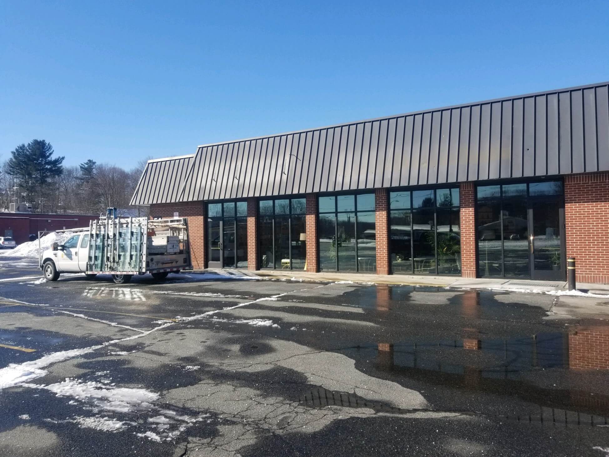 Aluminum Storefronts Systems